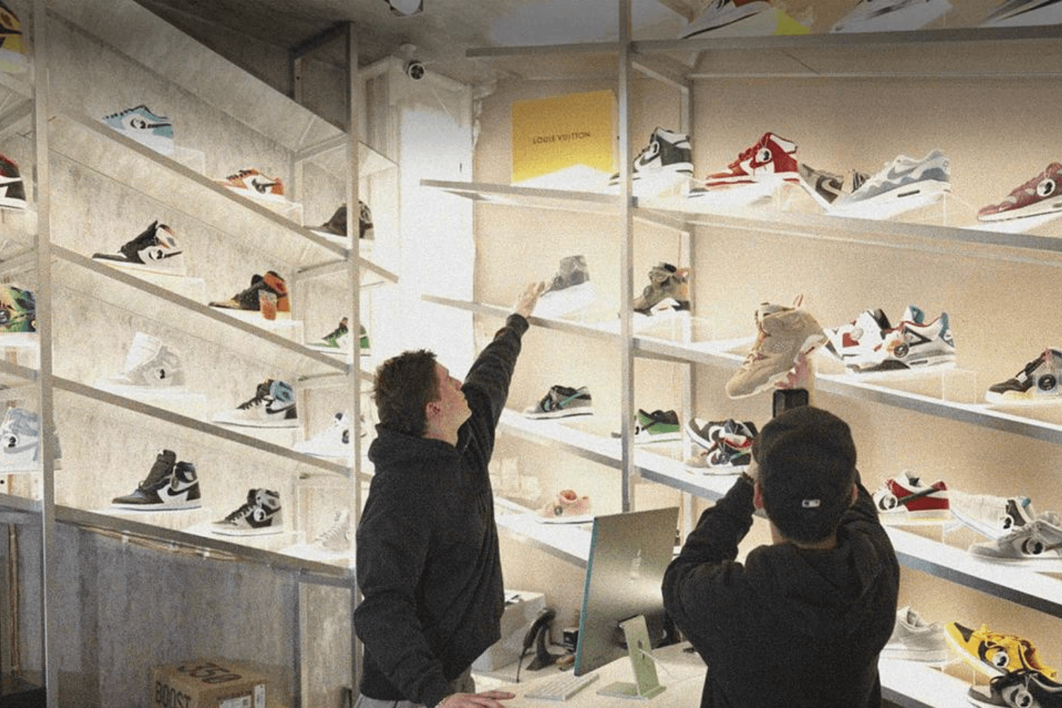 Sneaker Shopping Guide: Die 8 Besten Sneaker Shops in München