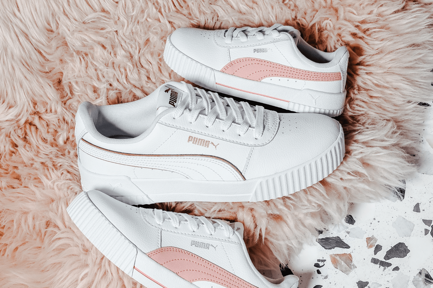 How to style the PUMA Carina - Sneakerjagers