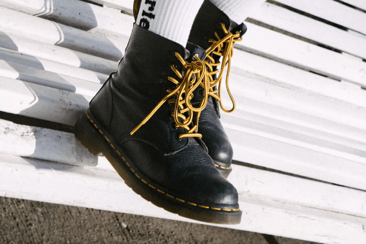 The Dr. Martens Sizing Guide - Sneakerjagers