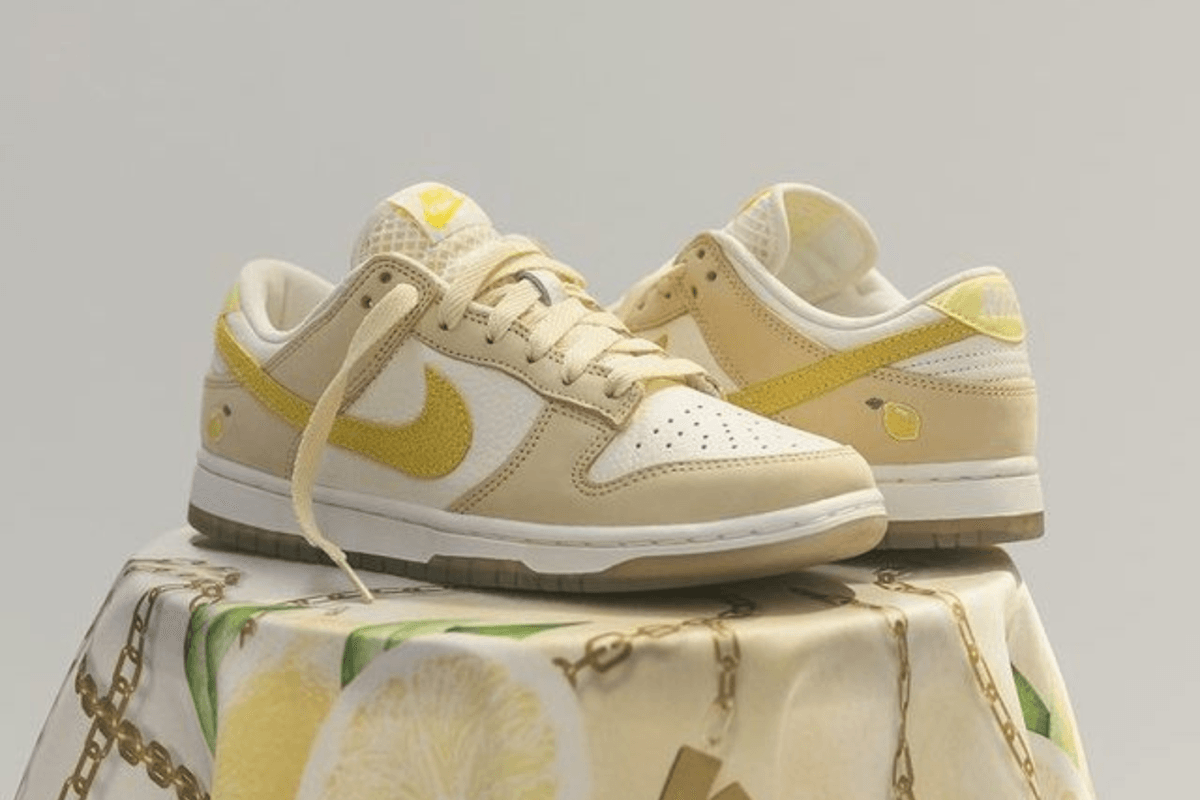 Uno x Nike Air Force 1 Low '07 QS | Sneakerjagers