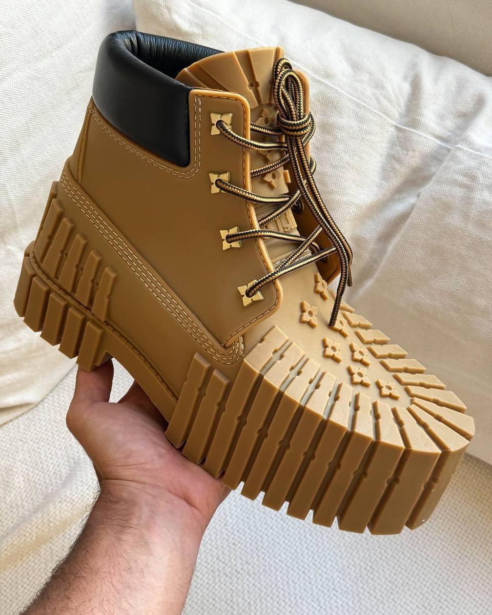 MSCHF komt met de 2x4 Timberland Boot - Sneakerjagers